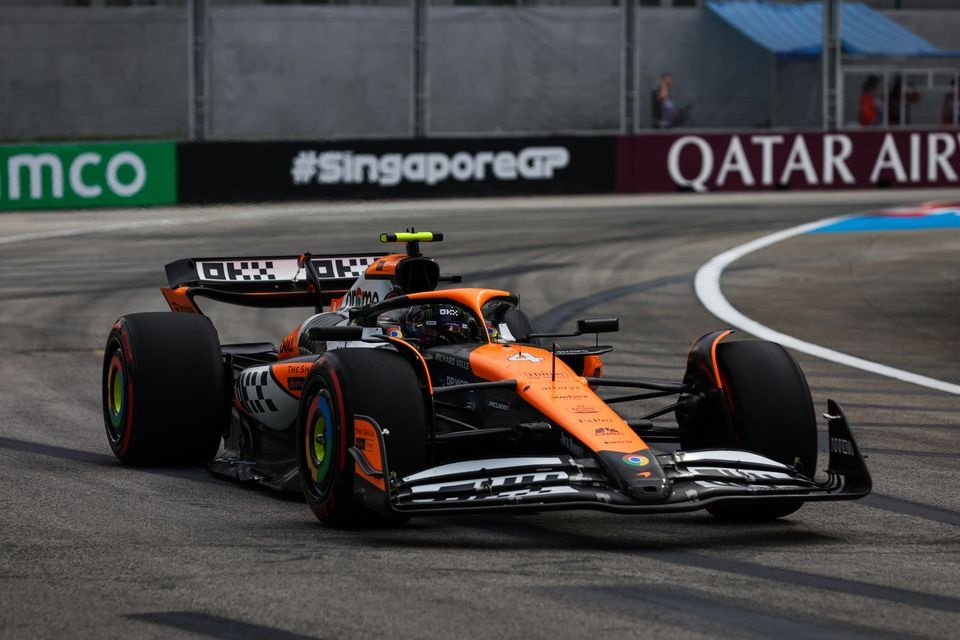 Norris lidera la FP2 en Singapur con Checo Pérez en el top 10 y Colapinto 16º