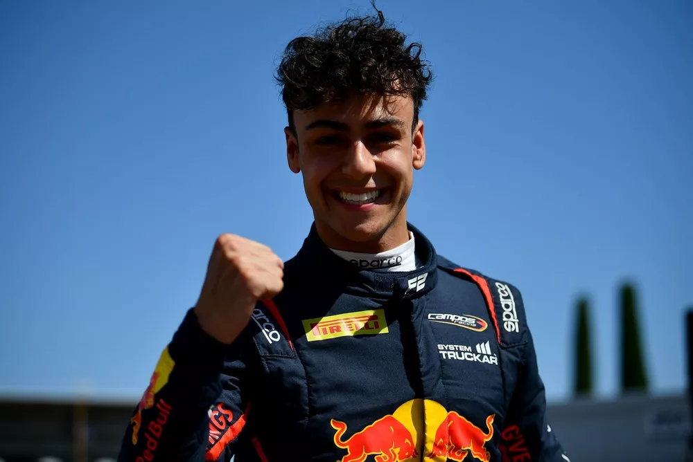 Lindblad accompagnera Lawson chez Racing Bulls en 2026