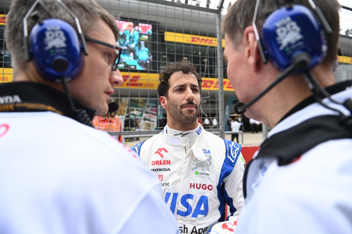 Ricciardo "gyorsnak" érezte magát, már amíg ki nem ütötték