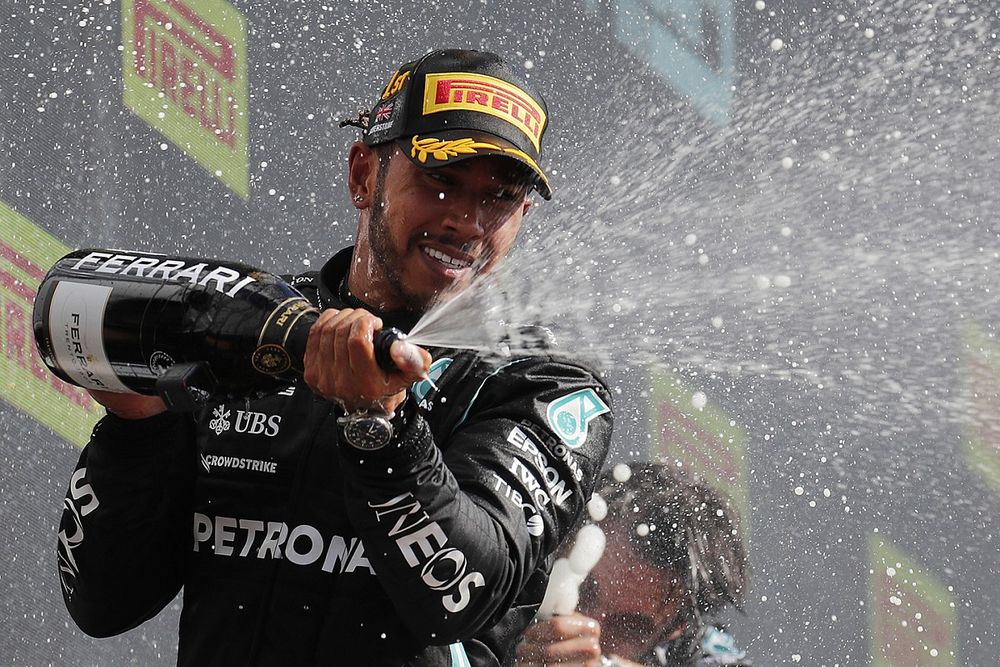 Verstappen slams Hamilton for "disrespectful" F1 win celebrations