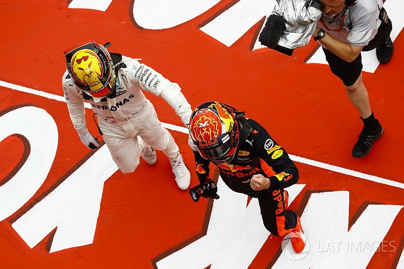 Hamilton geeft toe: “Max was gewoon sneller”