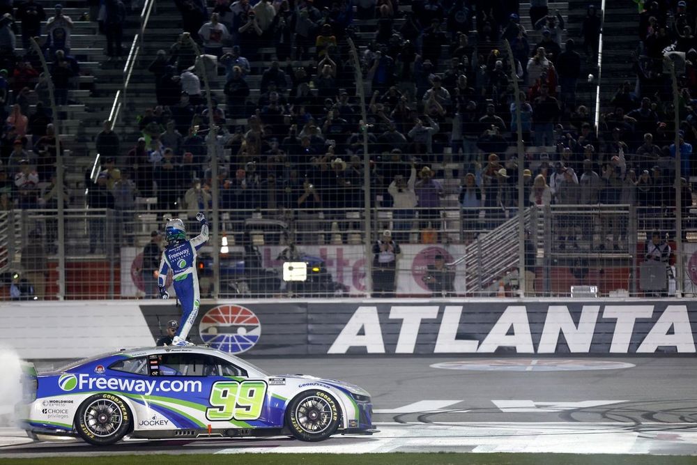 Cindric's "cool" four-wide move defined wild Atlanta race