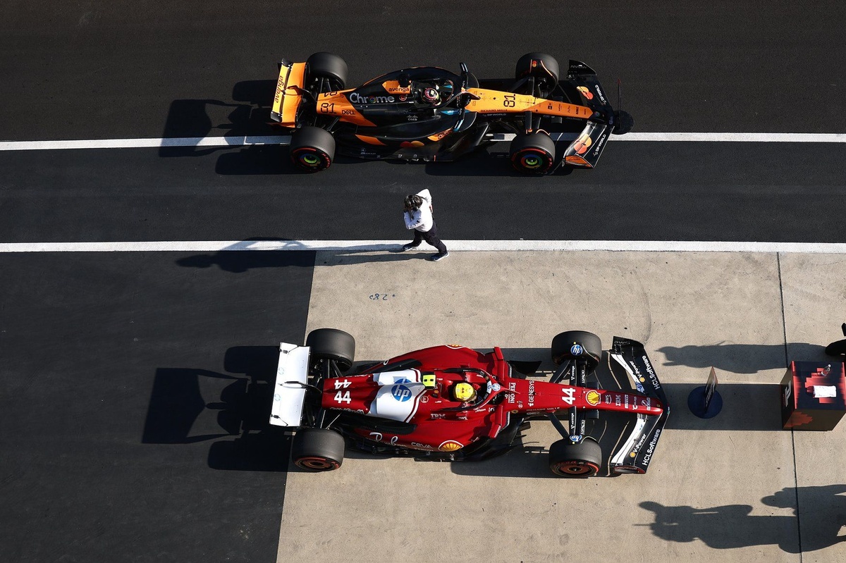 Vasseur: "Yarışın galibini hız değil, lastik aşınması belirleyecek"