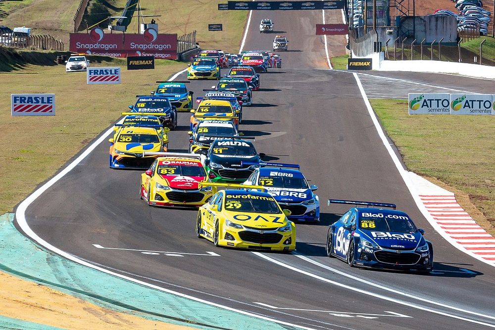 Stock Car Pro Series: Serra and Barrichello win at Cascavel