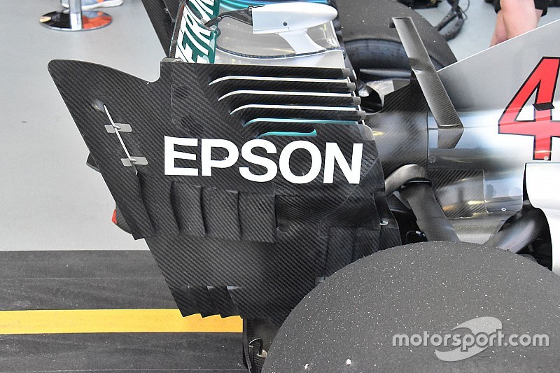 Mercedes: ala posteriore da massimo carico e frange per ripulire la ...