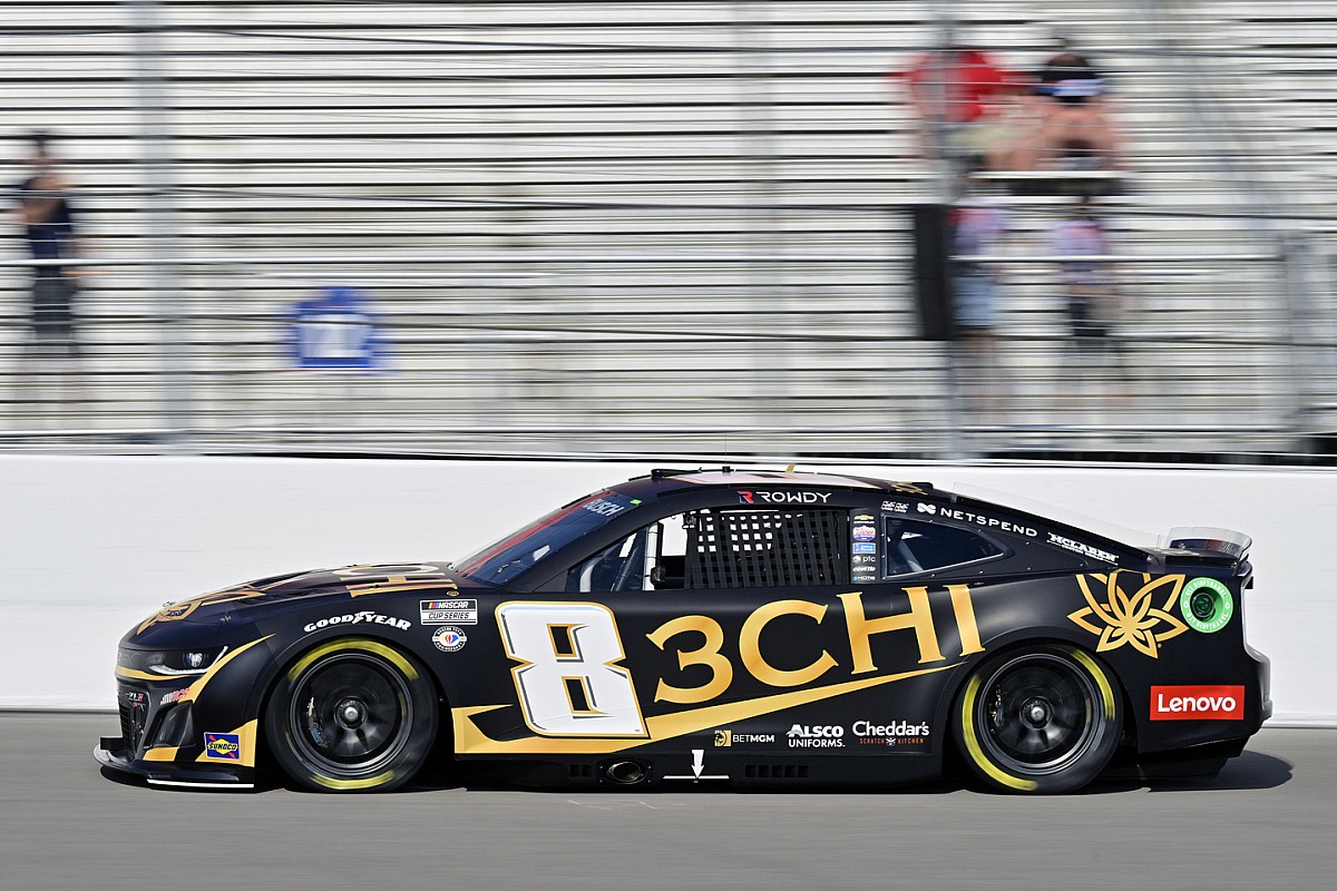 NASCAR Cup Gateway: Kyle Busch survives multiple restarts to triumph