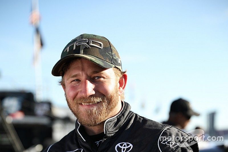 Jeffrey Earnhardt lands nine-race Xfinity deal with Joe Gibbs Racing
