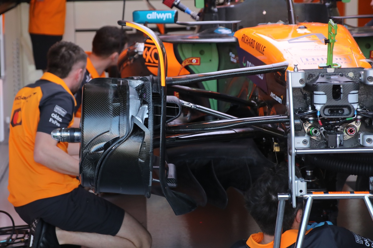 F1 | McLaren: il cestello dei freni anteriore nasconde dei flussi inediti