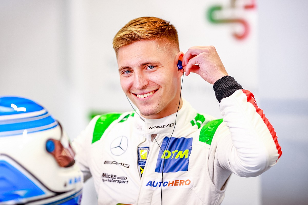 Mercedes GT ace Maximilian Buhk announces retirement at age of 29