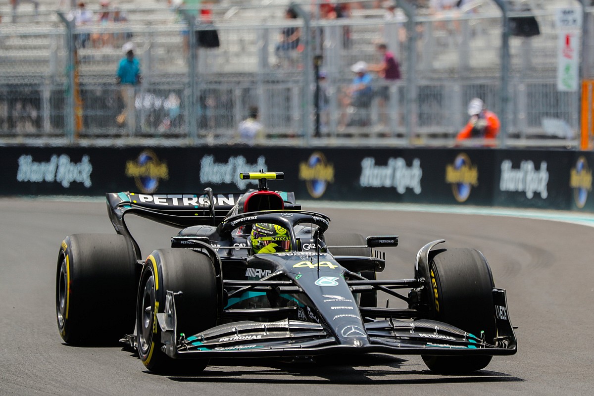 Hamilton szerint az F1-nek talán már 2026 előtt új szabályokat kéne ...