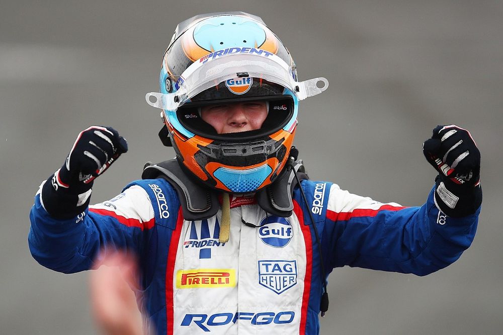 F3 Silverstone: Goethe takes maiden win in safety car interrupted race