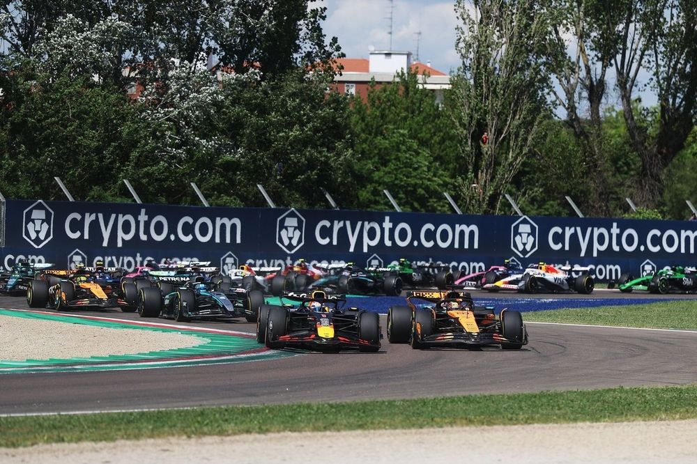 Analysis: The data behind Verstappen's impressive overtake on Piastri at Imola