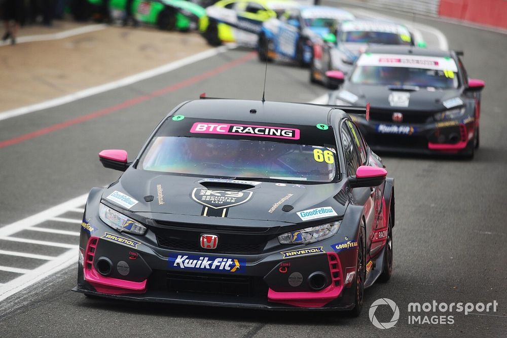 Ex-McLaren customer chief Buxton becomes BTC team boss in BTCC