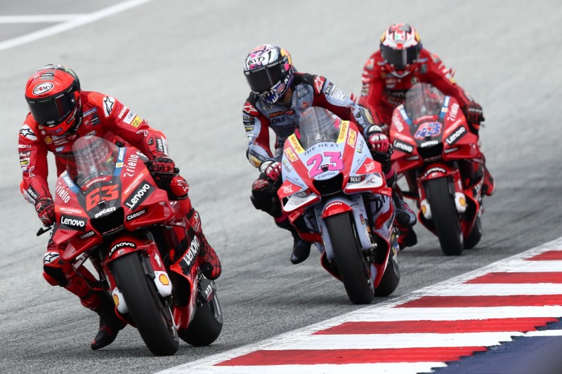 Alex Hofmann zur Überholproblematik: "MotoGP ist zu perfekt geworden"