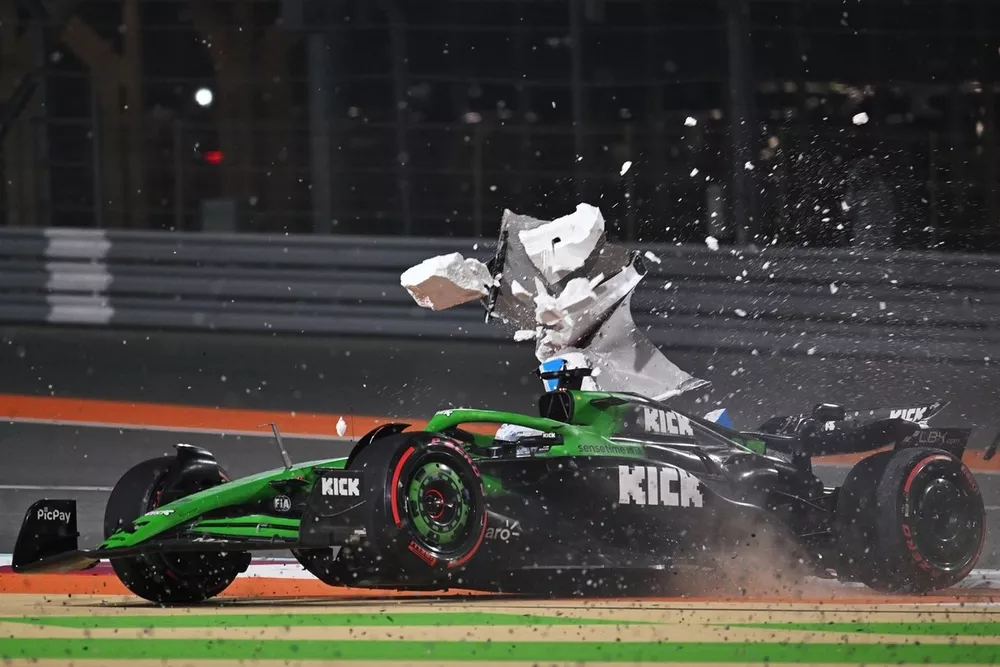 Nico Hulkenberg crashes out of Qatar GP causing safety car as McLaren ...