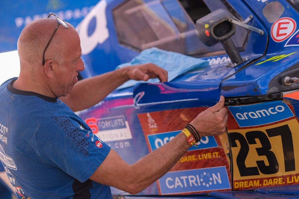 Topsfeer bij Tim en Tom Coronel: "Weten waar we het voor doen"