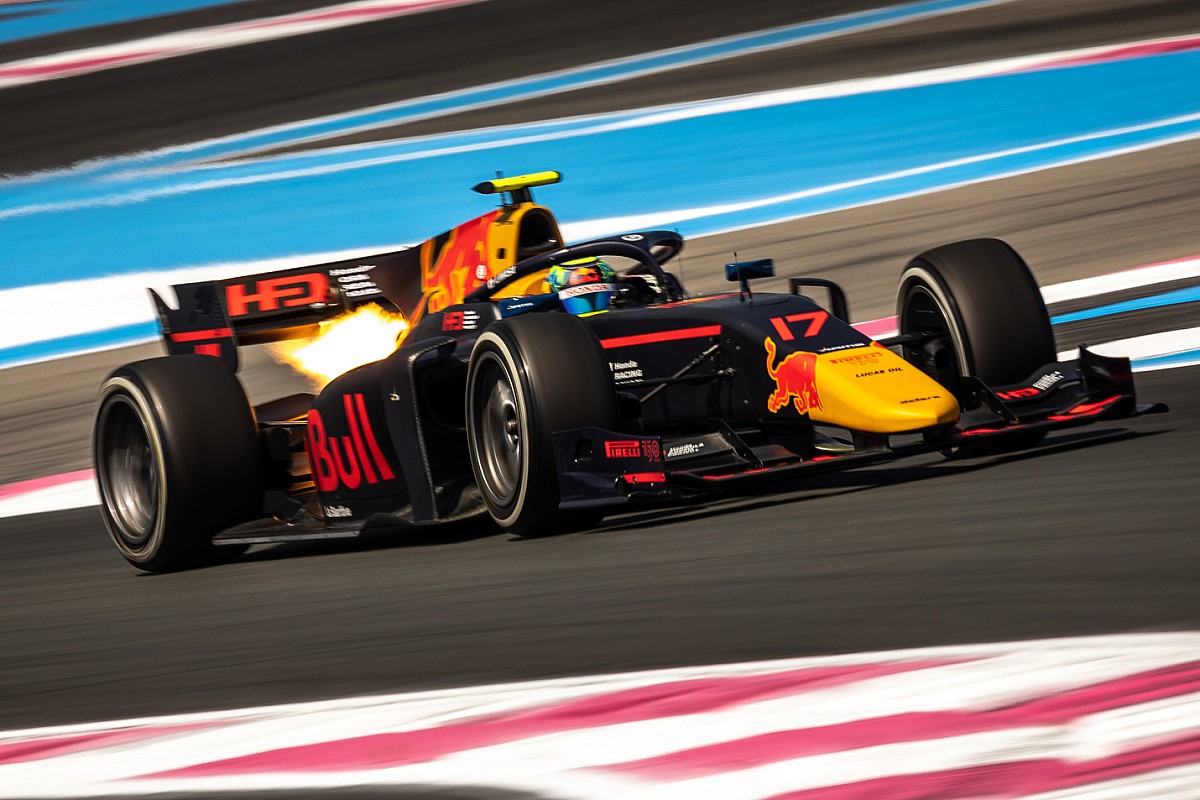 F2 Abu Dhabi: Iwasa snatches pole from Nissany in last-gasp DAMS 1-2