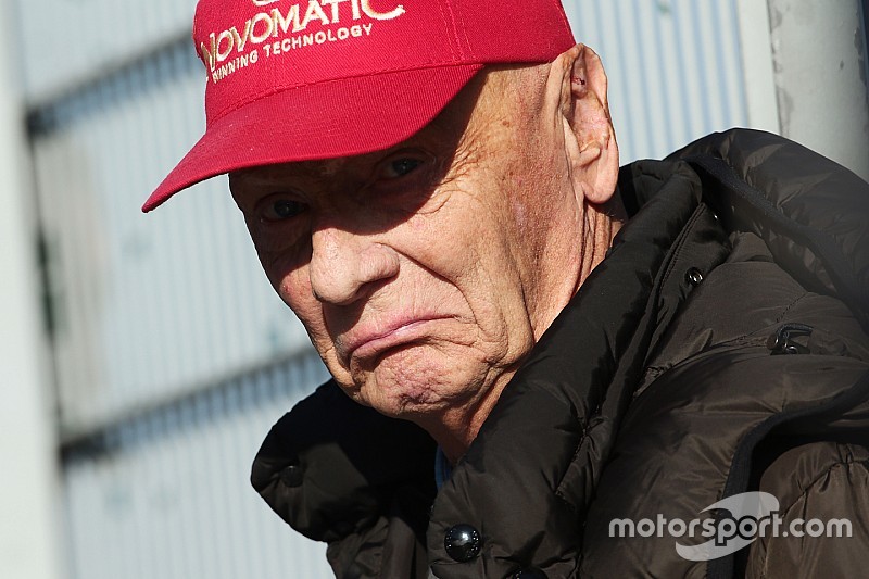 Lauda: "Va a ser un año complicado para Mercedes"