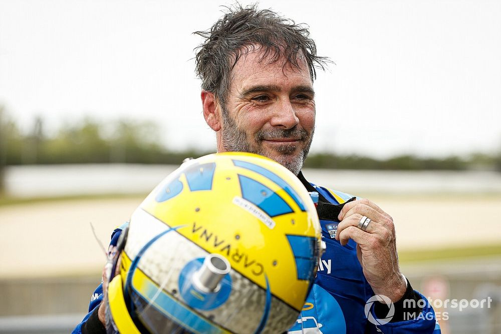 Jimmie Johnson to join Danica Patrick on Indy 500 coverage