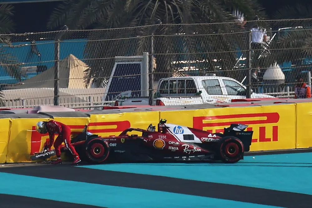 Lewis Hamilton explains FP3 crash that led to Abu Dhabi Q1 exit