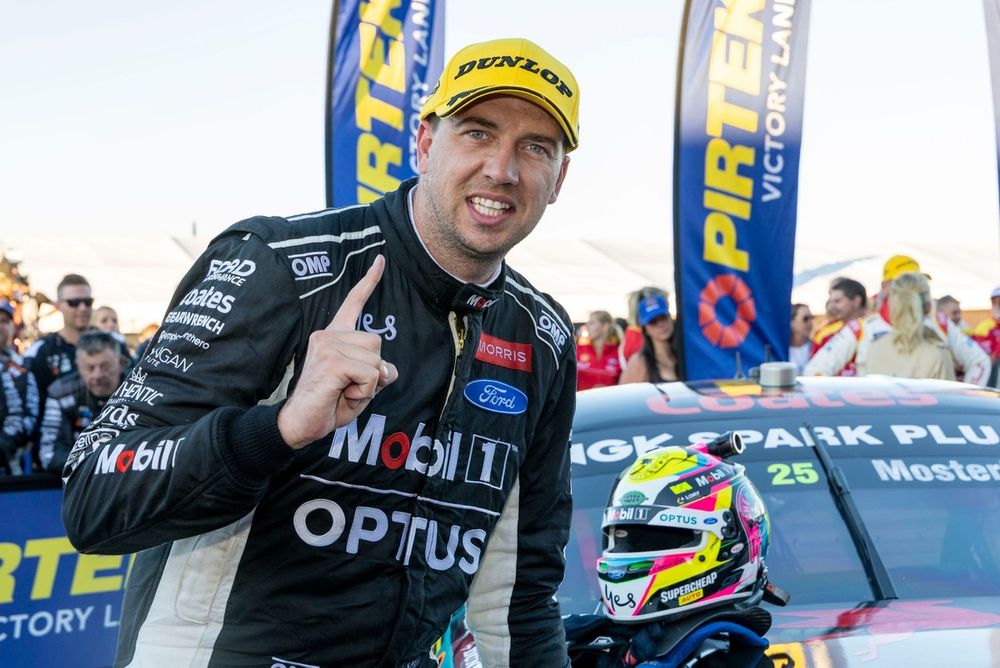 Supercars Gold Coast: Mostert triumphs in action-packed opener