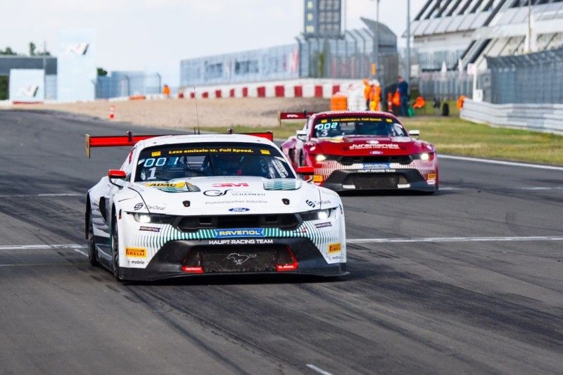 Nürburgring: Debütsieg für den Ford Mustang GT3 im ADAC GT Masters