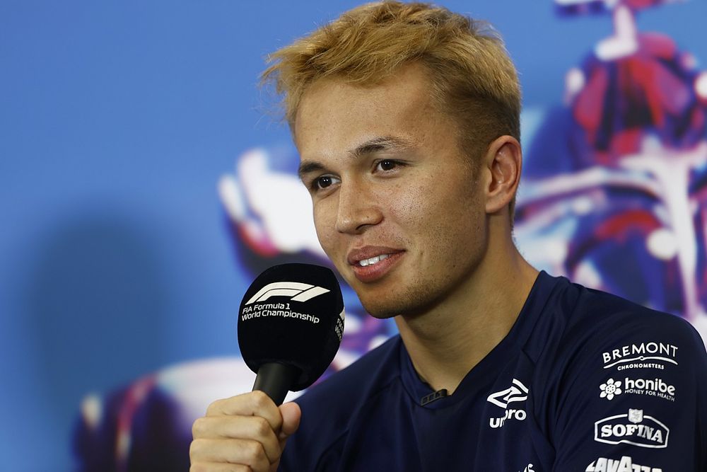 Albon: F1 drivers are "all concerned" by FIA clampdown on statements