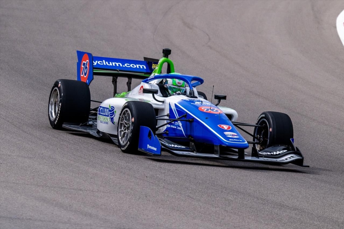 Collet fecha 1ª metade da temporada da Indy NXT em Road America