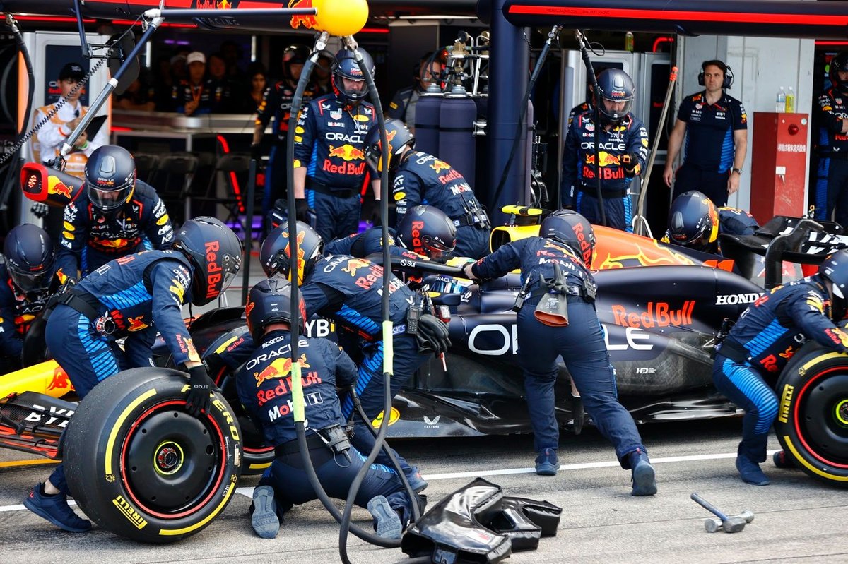 Red Bull, Japonya'da sezonun en hızlı pit stopunu yaptı