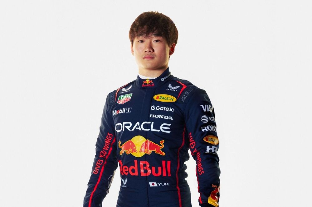 OFICIAL: Tsunoda, nuevo compañero de Verstappen en Red Bull por Lawson