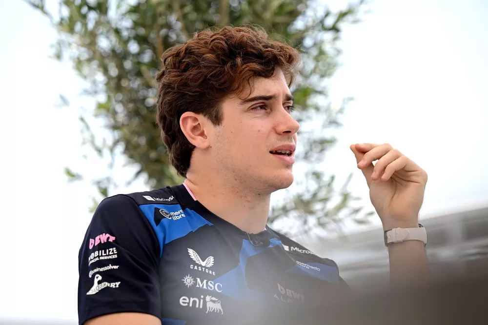 Franco Colapinto spills on unexpected private jet invite from Lewis ...