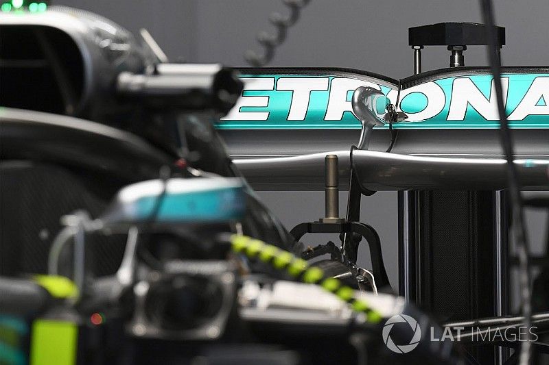 2016-os olaj miatt lassabb a Mercedes az egyenesekben?