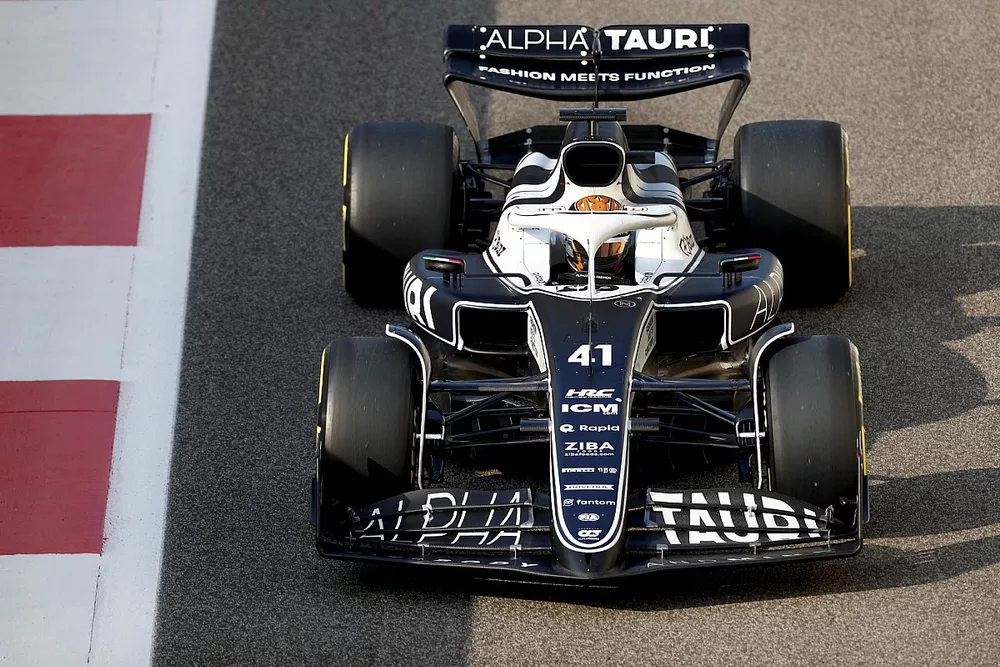 ¿Qué espera Max Verstappen de Nyck de Vries? ¡Expectativas altas!