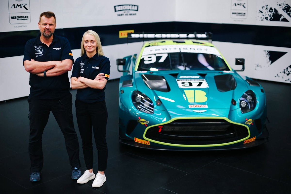 Aston Martin F1 ambassador Hawkins joins Beechdean for British GT debut ...
