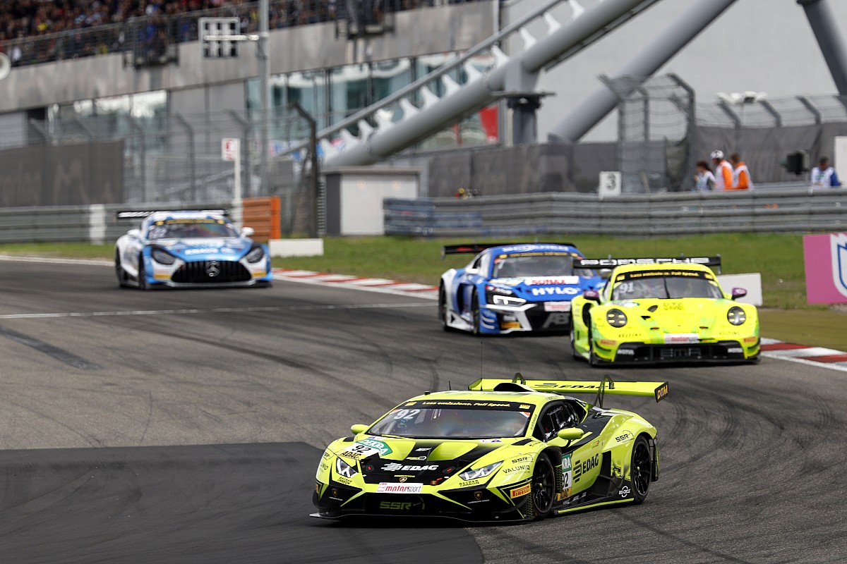 "No silly games" - DTM drivers hope team orders don't play any role in finale