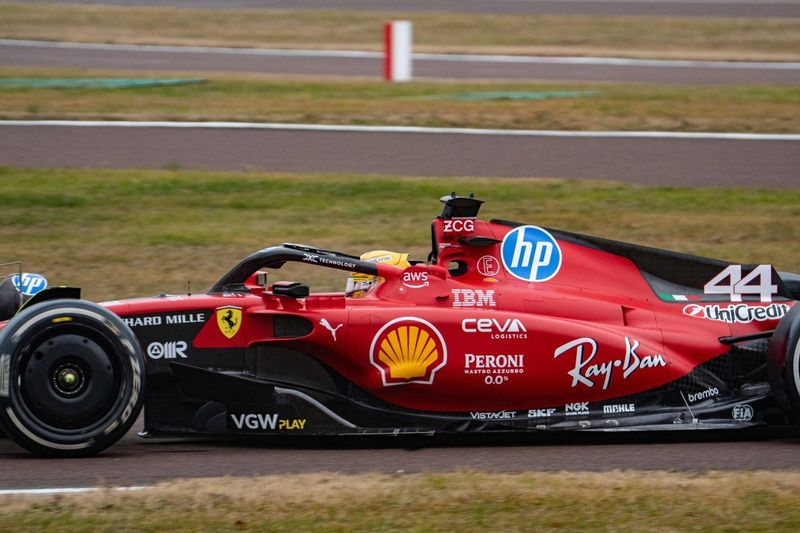 Fotogallery F1 | L'esordio di Hamilton sulla Ferrari a Fiorano