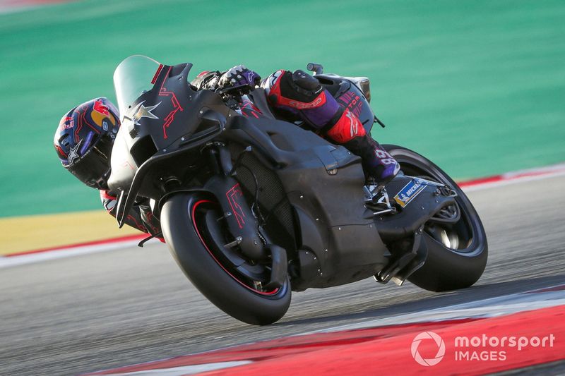 Primeras sensaciones de Martín con la Aprilia: "El tren delantero ...