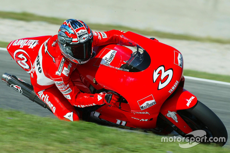 Max Biaggi, Yamaha Team a GP di Catalogna - MotoGP Foto