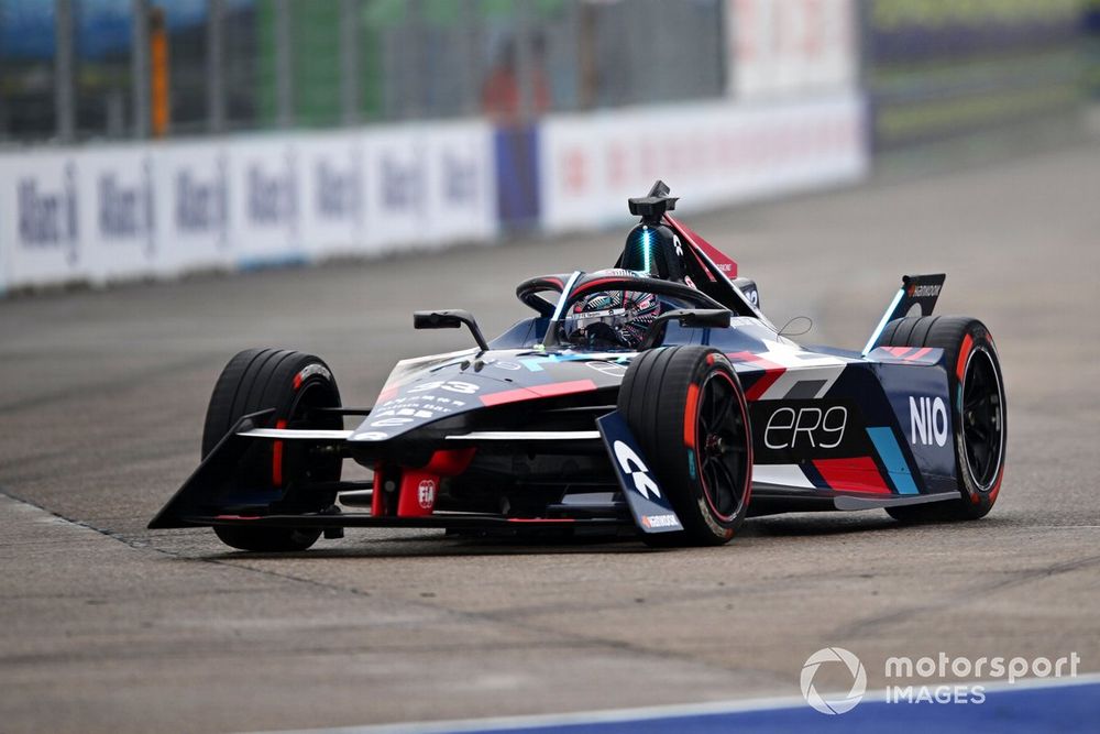 Berlin E-Prix: Evans sets the pace in damp FP3