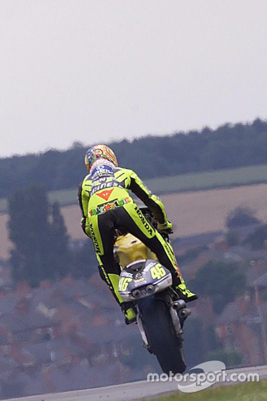 MotoGP: la prima vittoria di Valentino Ross