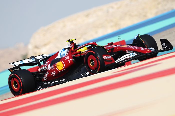 Fernando Alonso addresses bizarre steering wheel error in Bahrain FP2