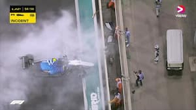 F1 Abu Dhabi 2021: Crash Latifi + pitstop Verstappen - Formule 1 video's