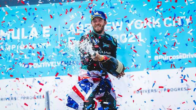 Jaguar Racing | Sam Bird wins in New York City! - Formula E Videos