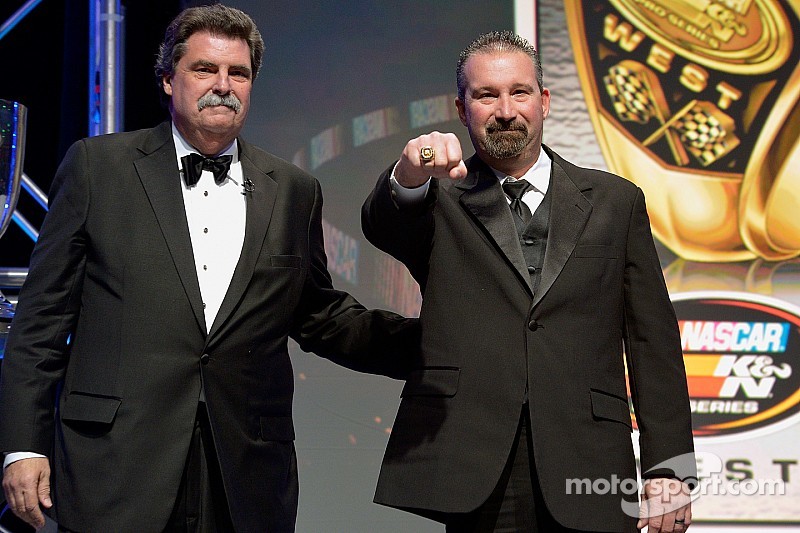 NASCAR extends its partnership with K&N Filters