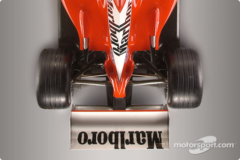 Ferrarik a Forma-1-ben: a rekordot rekordra halmozó F2002-es